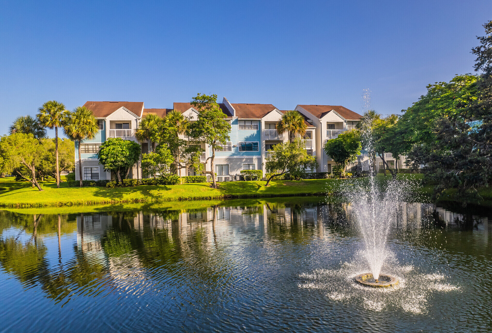RMR Residential Acquires ARIUM Lauderdale, a 408-Unit Community in ...